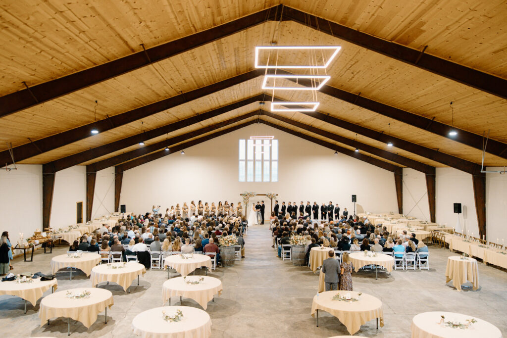 The Barn at Countryside | Big Wedding Venues - kendiphotos.com