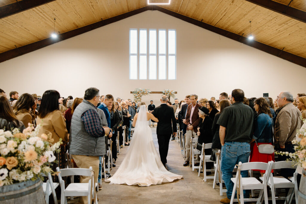 The Barn at Countryside | Big Wedding Venues - kendiphotos.com